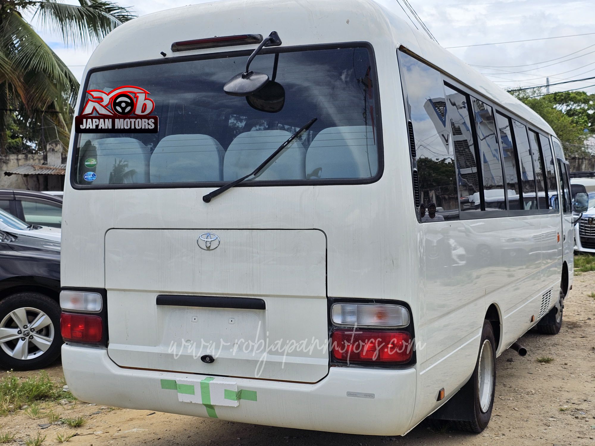 TOYOTA COASTER | Rob Japan Motors
