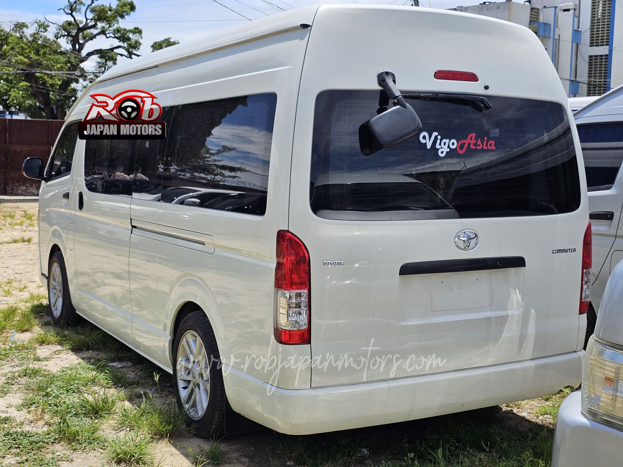 TOYOTA HIACE COMMUTER 9L | Rob Japan Motors